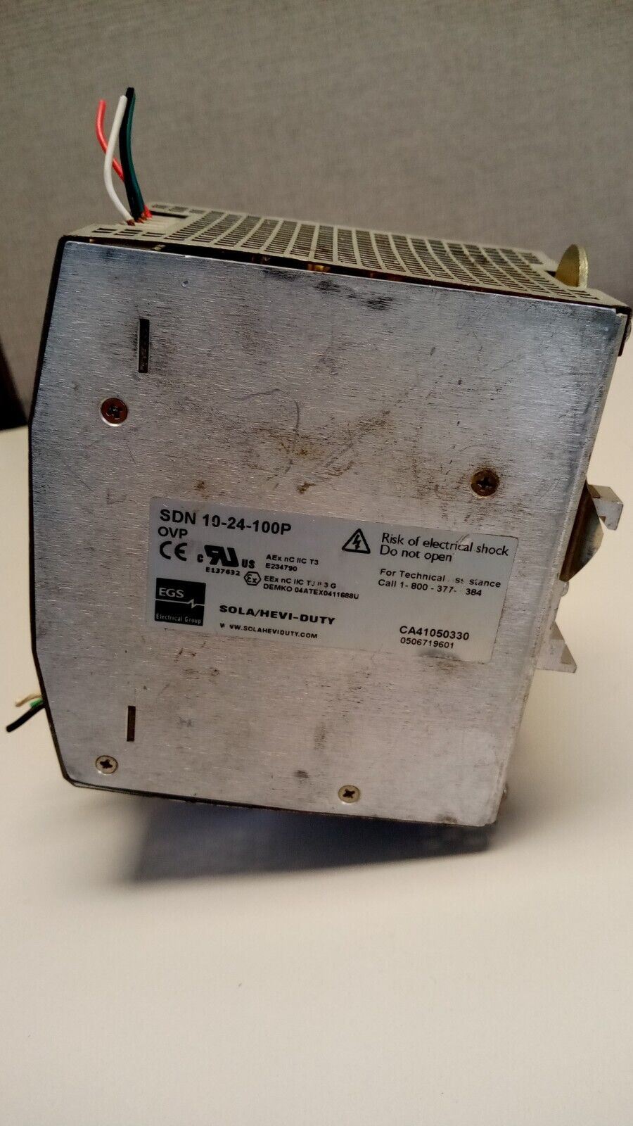 SolaHD SDN10-24-100P Power Supply